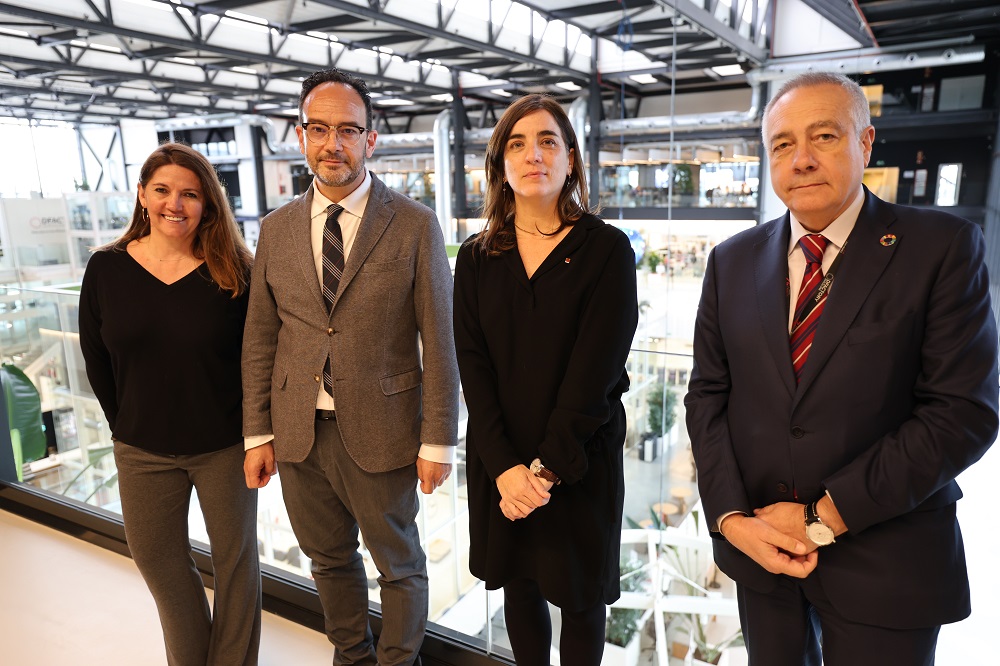 CZFB - El Secretario de Estado de Telecomunicaciones e Infraestructuras Digitales del Gobierno ...